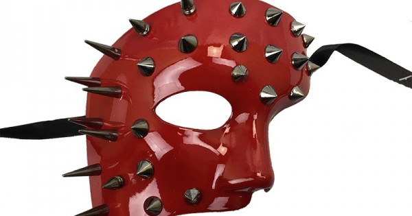 Spike Phamton red mask