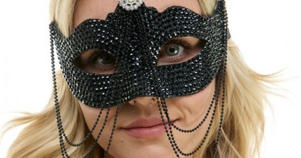 Black Rhinestone Half-Mask wit